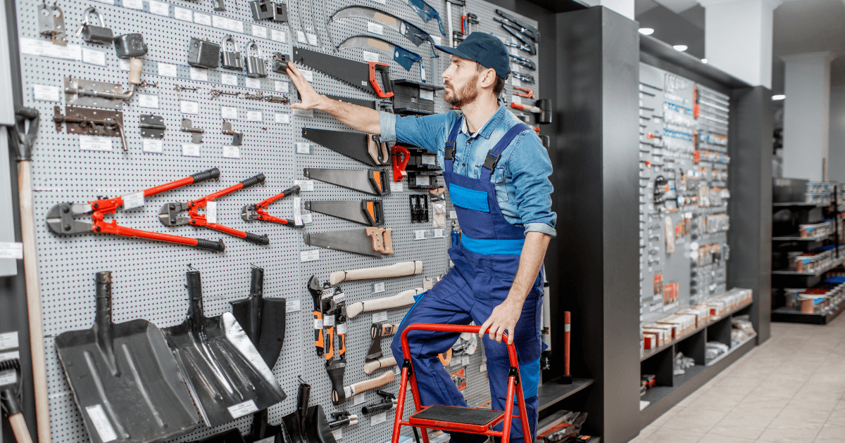 Hardware Store Inventory Software: 4 Key Features You Need