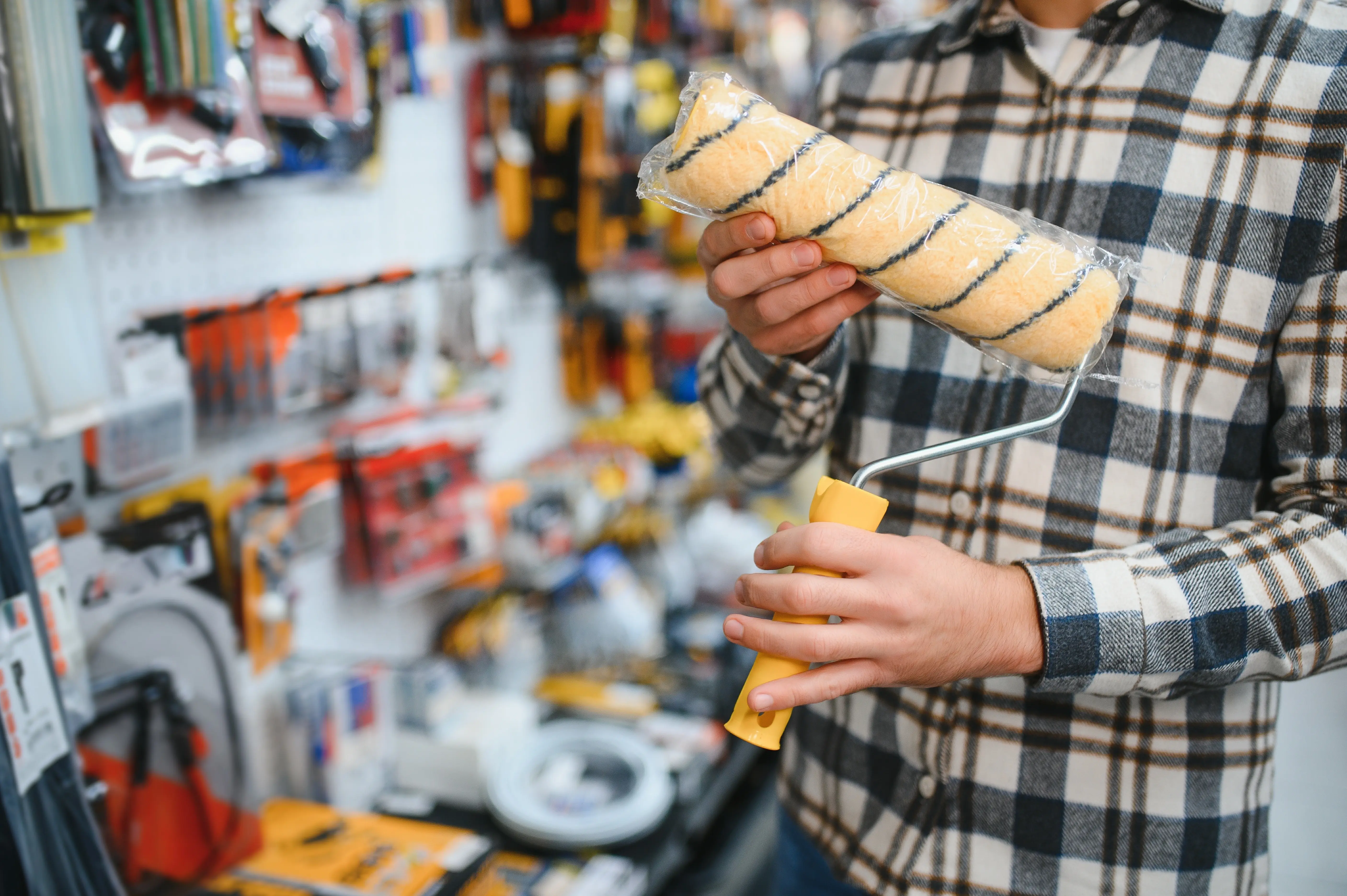 What Do Hardware Stores Sell? 5 Products To Stock